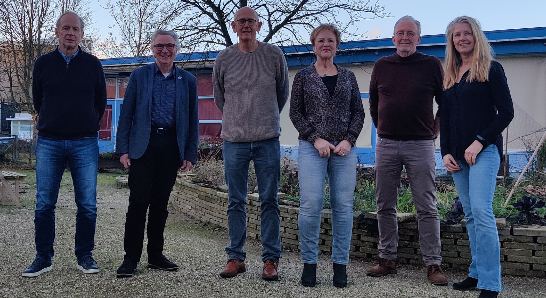 Nieuw bestuur - Stichting De Kleine Wereld